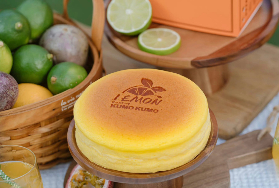 「KUMO KUMO」推出新品：奥利奥夹心芝士蛋糕-FoodTalks全球食品资讯