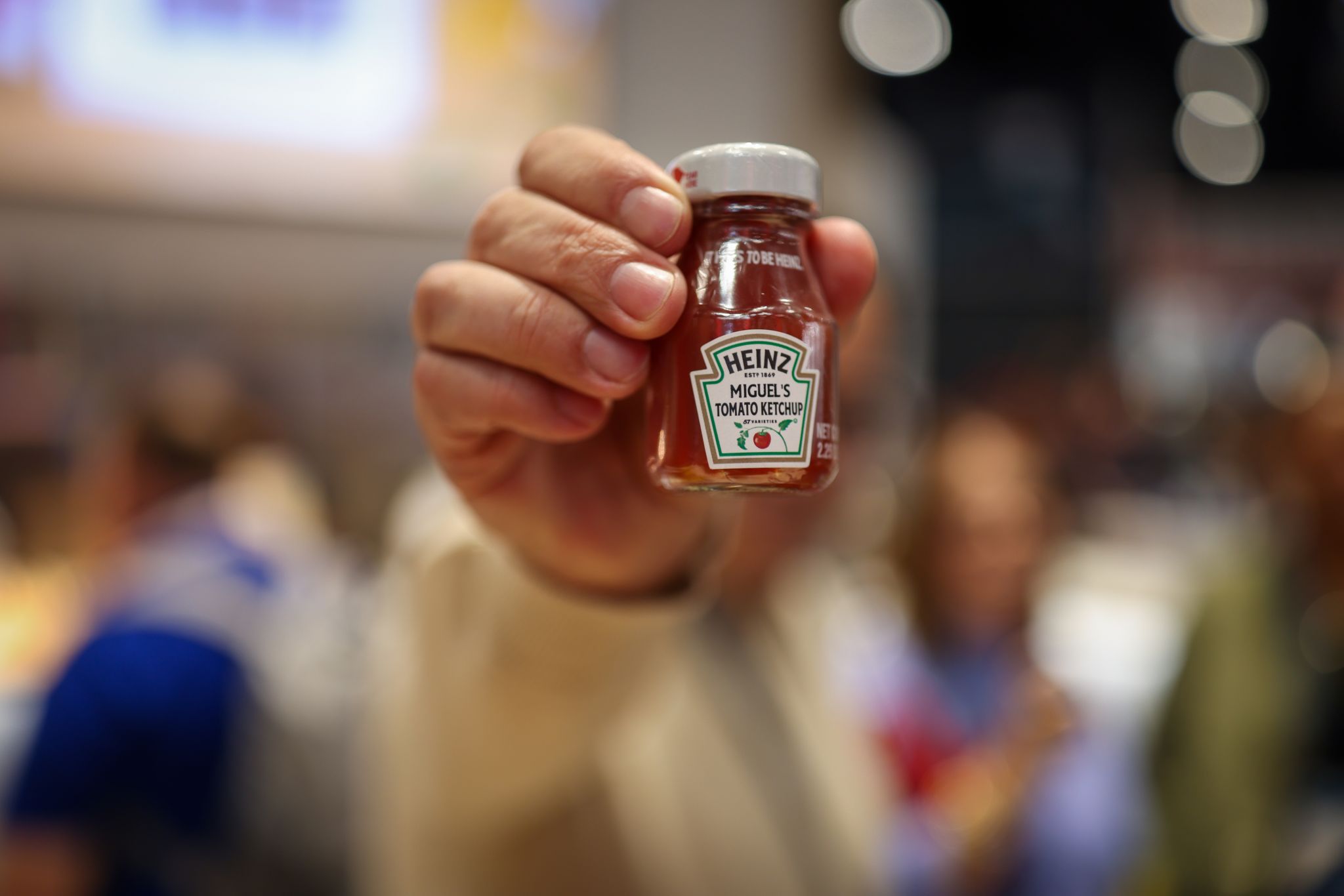 对标可口可乐自动饮料机？卡夫亨氏推出可定制酱料分配器-FoodTalks全球食品资讯