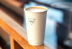 Manner咖啡淡黄油拿铁升级回归-FoodTalks全球食品资讯