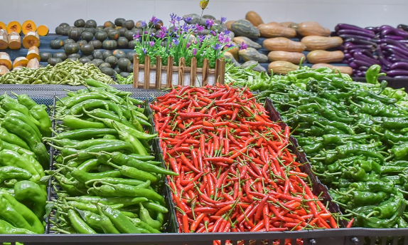 By learning from Pang Donglai, another long-established supermarket chain has launched its "Pang ...