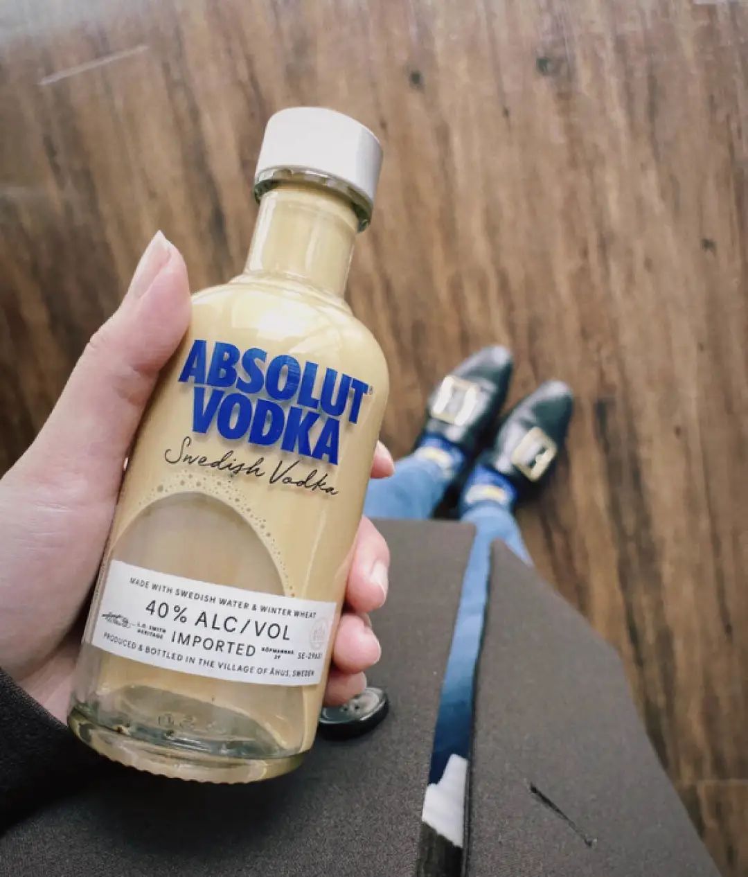 “咖啡不如伏特加”，打工人快把40度烈酒喝成东方树叶了-FoodTalks全球食品资讯