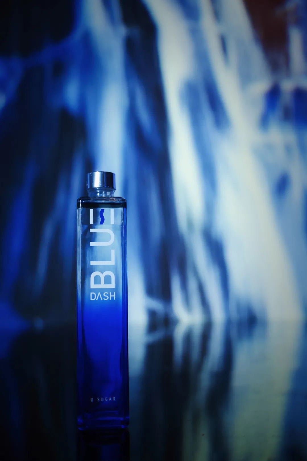 主打零糖直饮，酒类新物种Blue Dash如何成为夜生活新宠-FoodTalks全球食品资讯