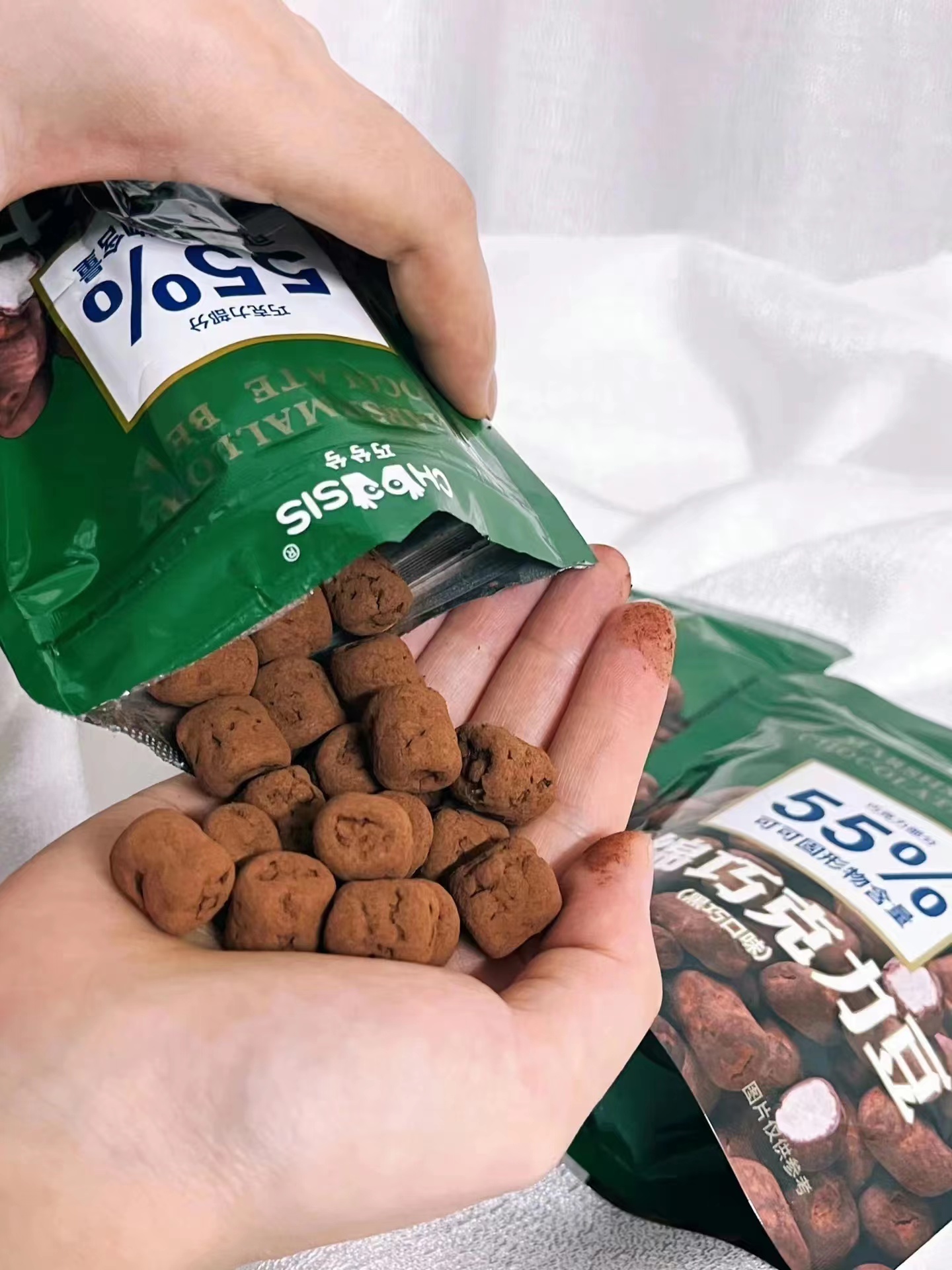 抖音巧克力豆爆款榜TOP1，你吃过糯叽叽的巧克力吗？-FoodTalks