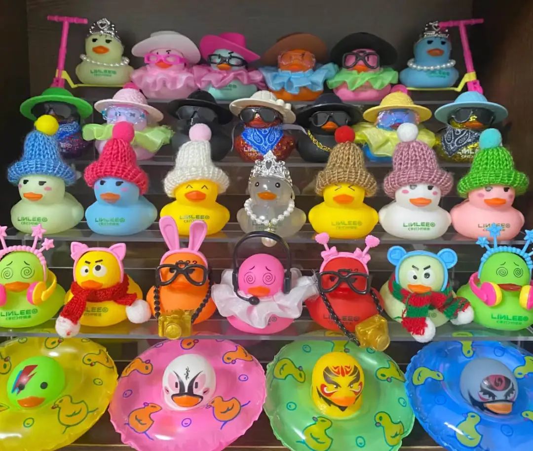 为了赠送的丑鸭子一天买8杯柠檬茶？“打工人快喝出糖尿病了”-FoodTalks