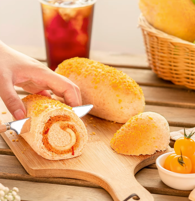 七年五季推出辣番茄土豆肉松欧包-FoodTalks全球食品资讯