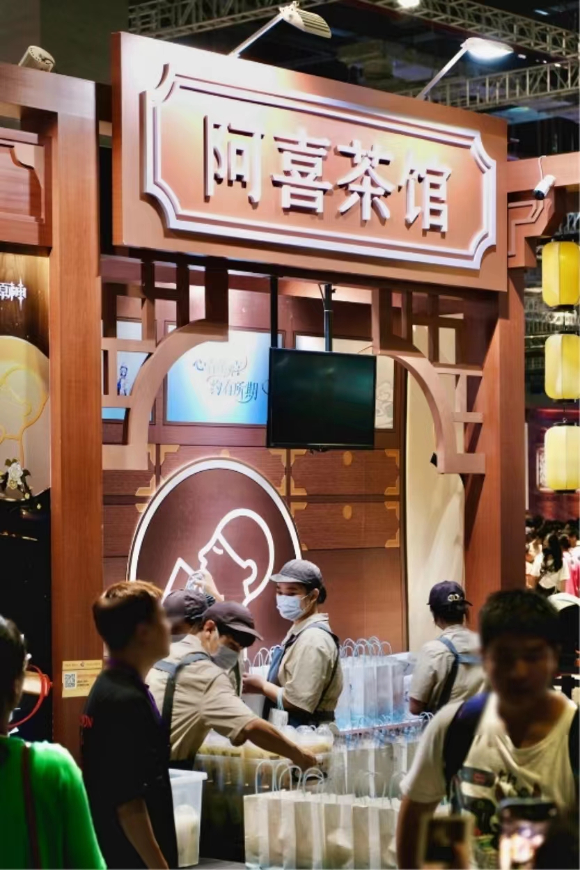 喜茶 x 原神再度联名，上新三日售出近300万杯!-FoodTalks全球食品资讯