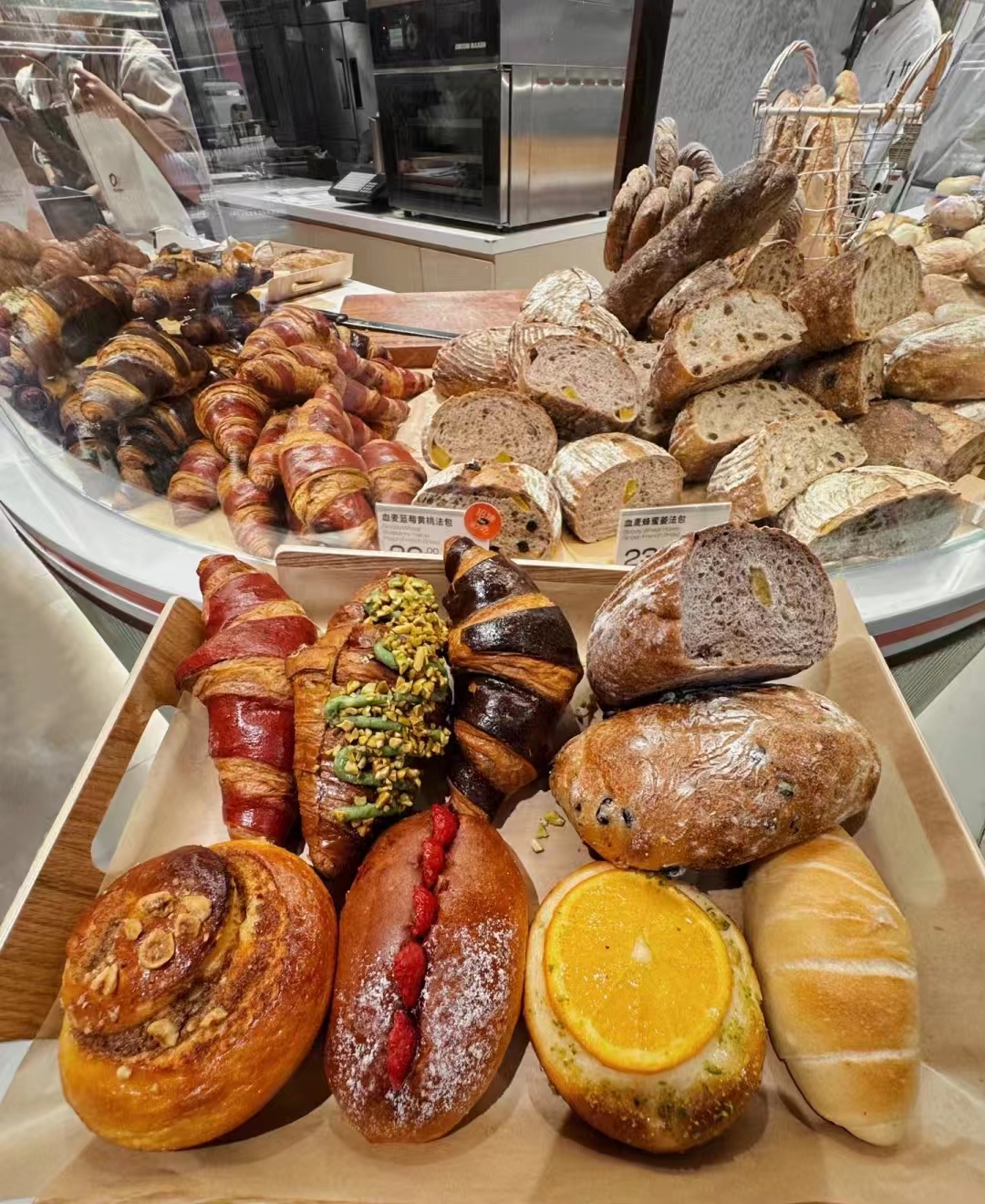 华润万家旗下精品超市Olé首家烘焙专门店开业-FoodTalks全球食品资讯