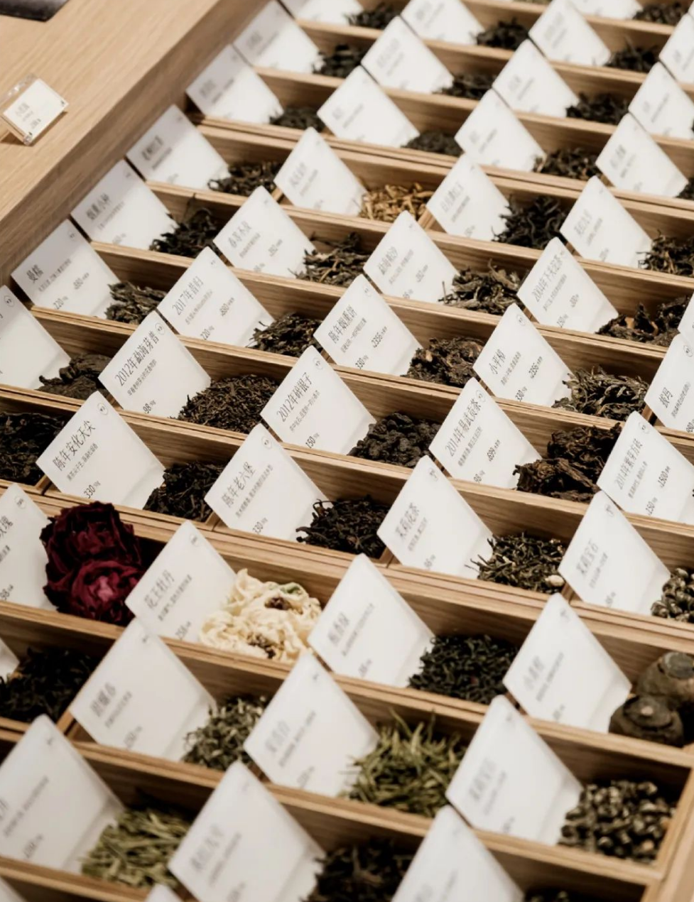单层面积超400平方米！茶美学品牌「tea'stone」新店开业！-FoodTalks全球食品资讯