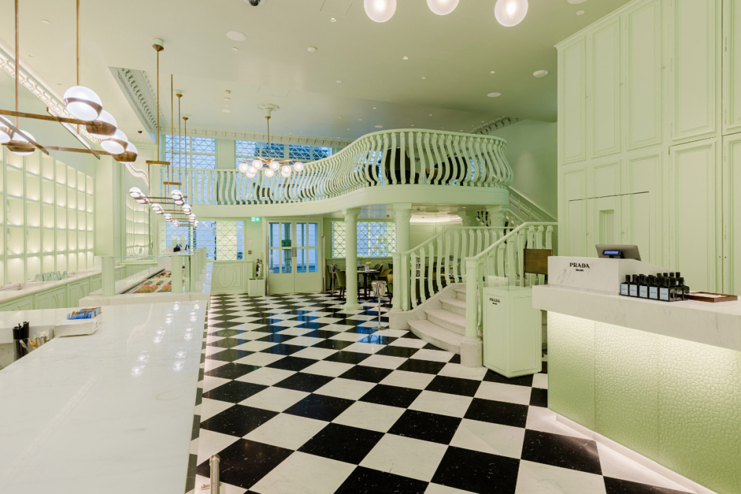 Prada新开快闪咖啡店，这个「薄荷绿」很高级-FoodTalks