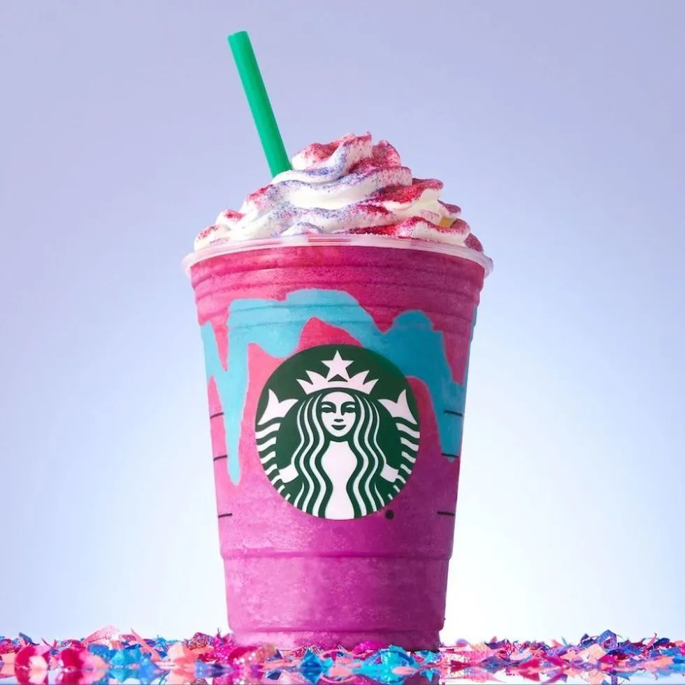 星巴克“全美第一网红” Pink Drink，竟然出瓶装版了！-FoodTalks