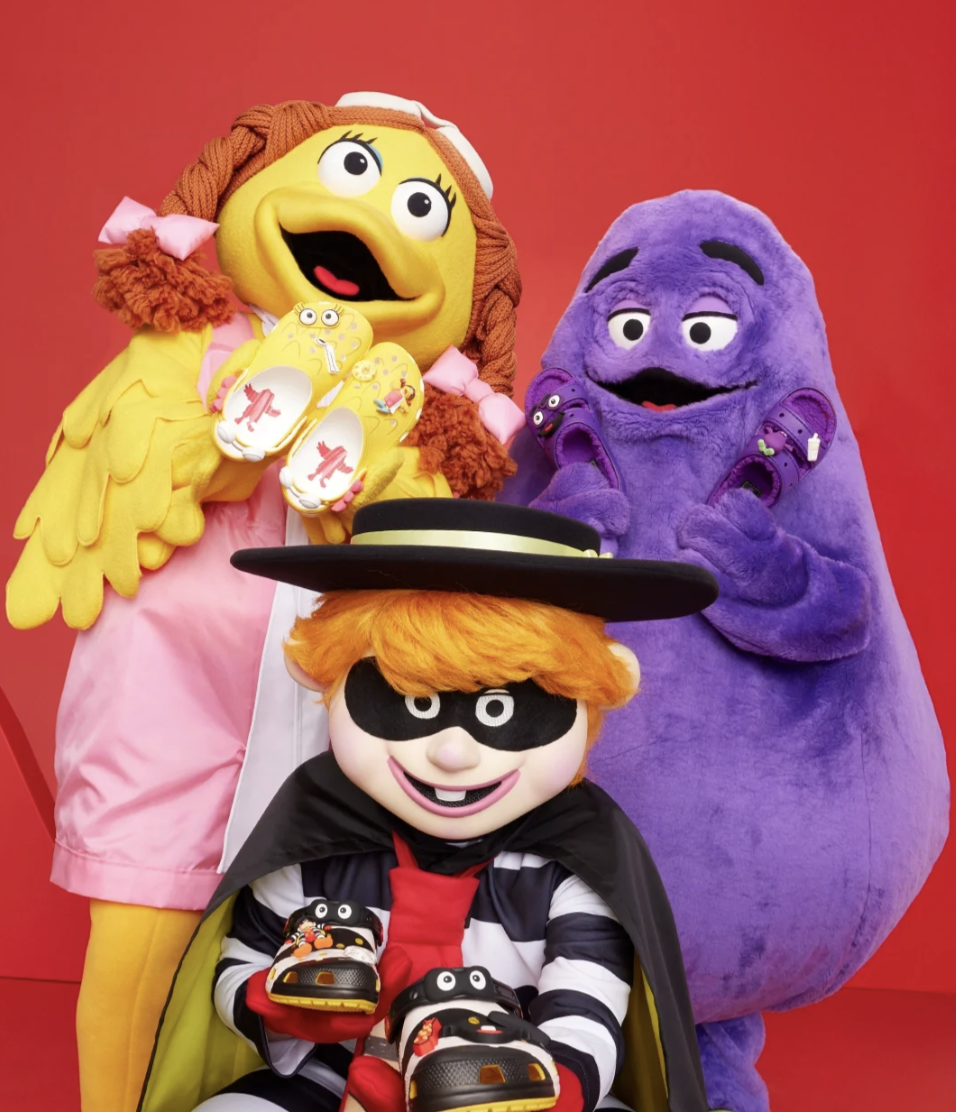 麦当劳 x Crocs联名系列将于11月8日上线-FoodTalks全球食品资讯